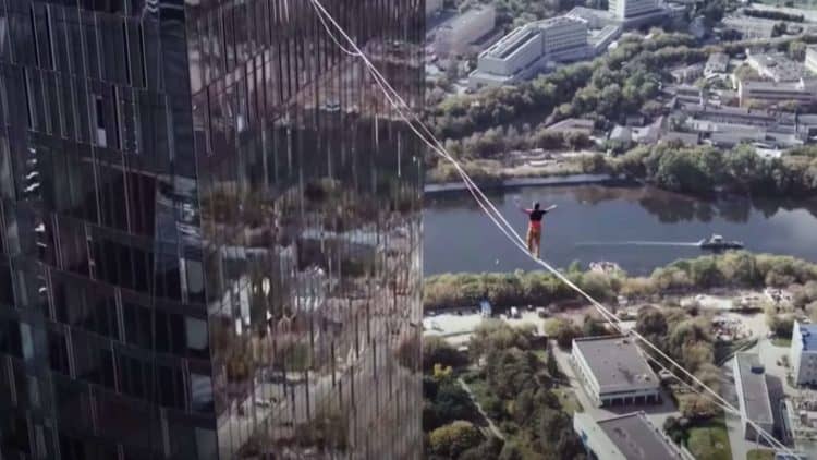 10 INSANE World Records That Are Absolutely Amazing!